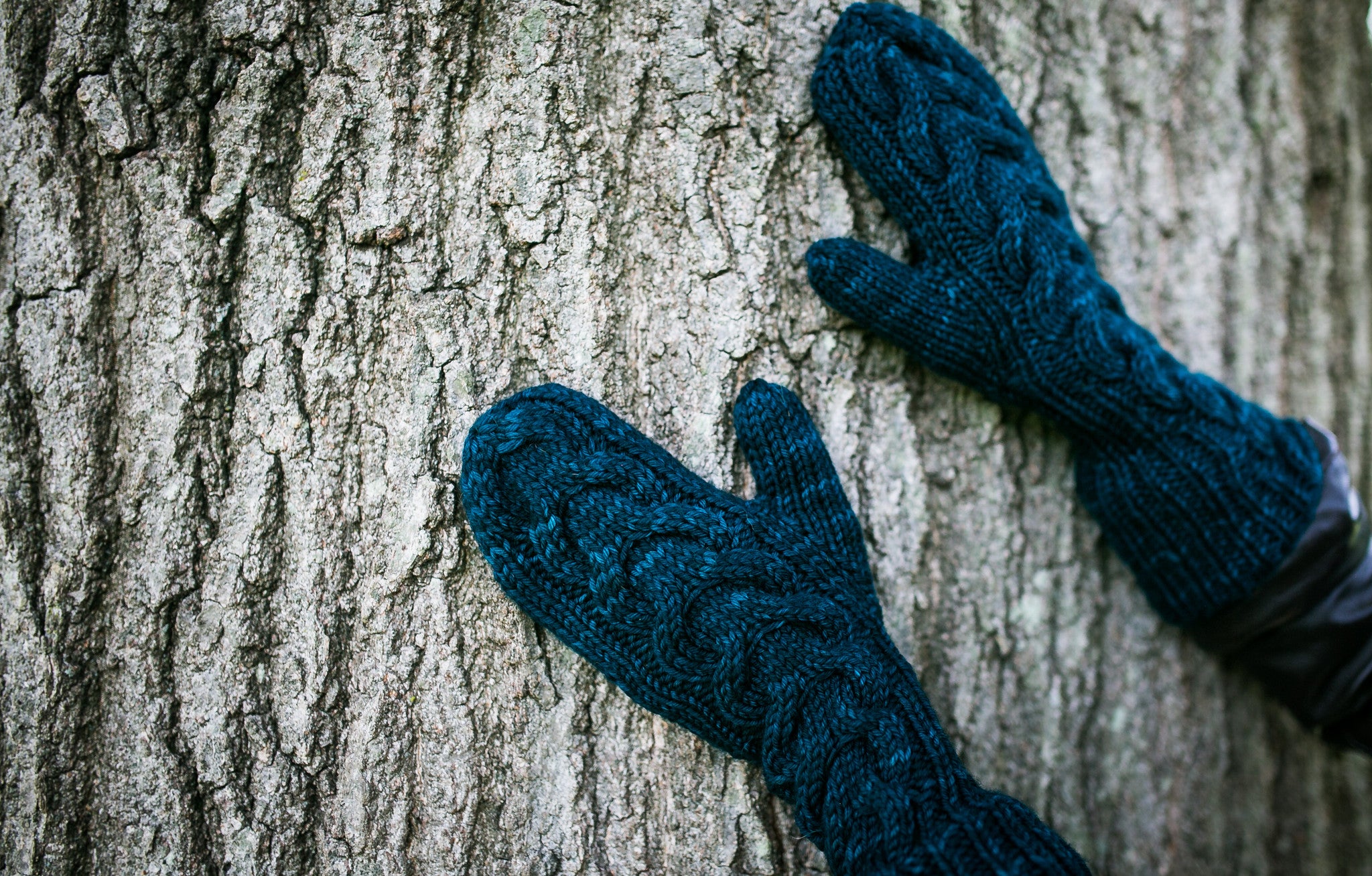 Horseshoe Cable Gauntlet Mittens in Riptide – Sugarboy's